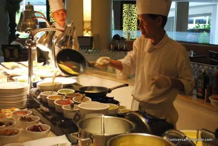 Dusit Thani Bangkok Review